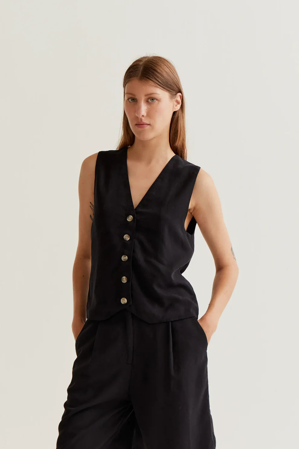 Wild Pony 41225 Black V-Neck Vest – Cute & Comfy
